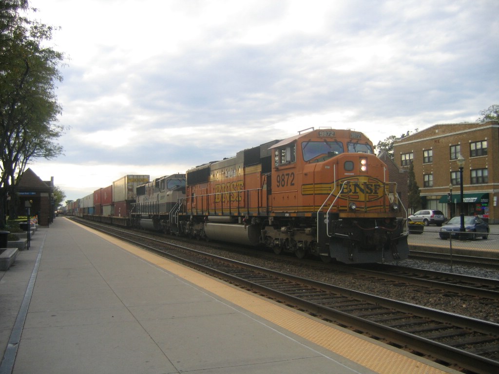 BNSF 9872